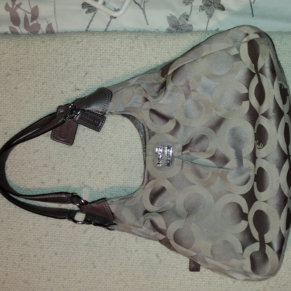 Coach Madison Op Art Maggie Shoulder Bag - Gem